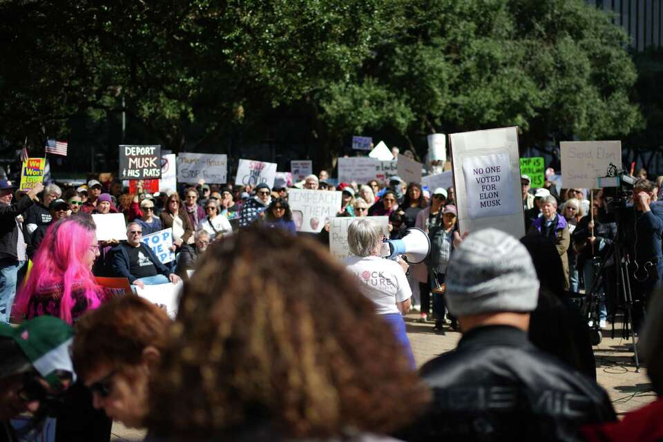 Presidents Day protest: Hundreds gather outside Houston City Hall