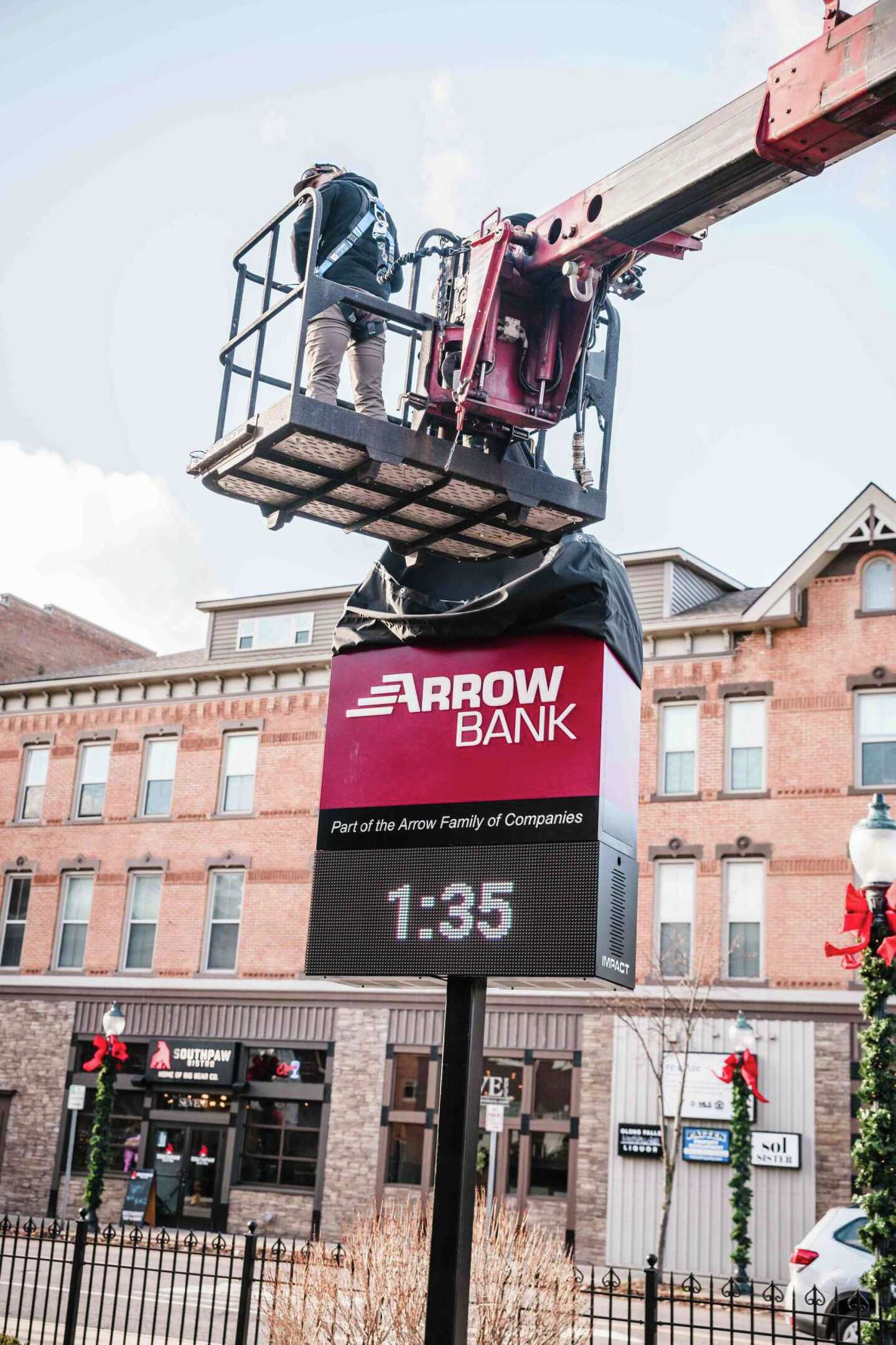 Arrow Financial grows earnings after merger, new name