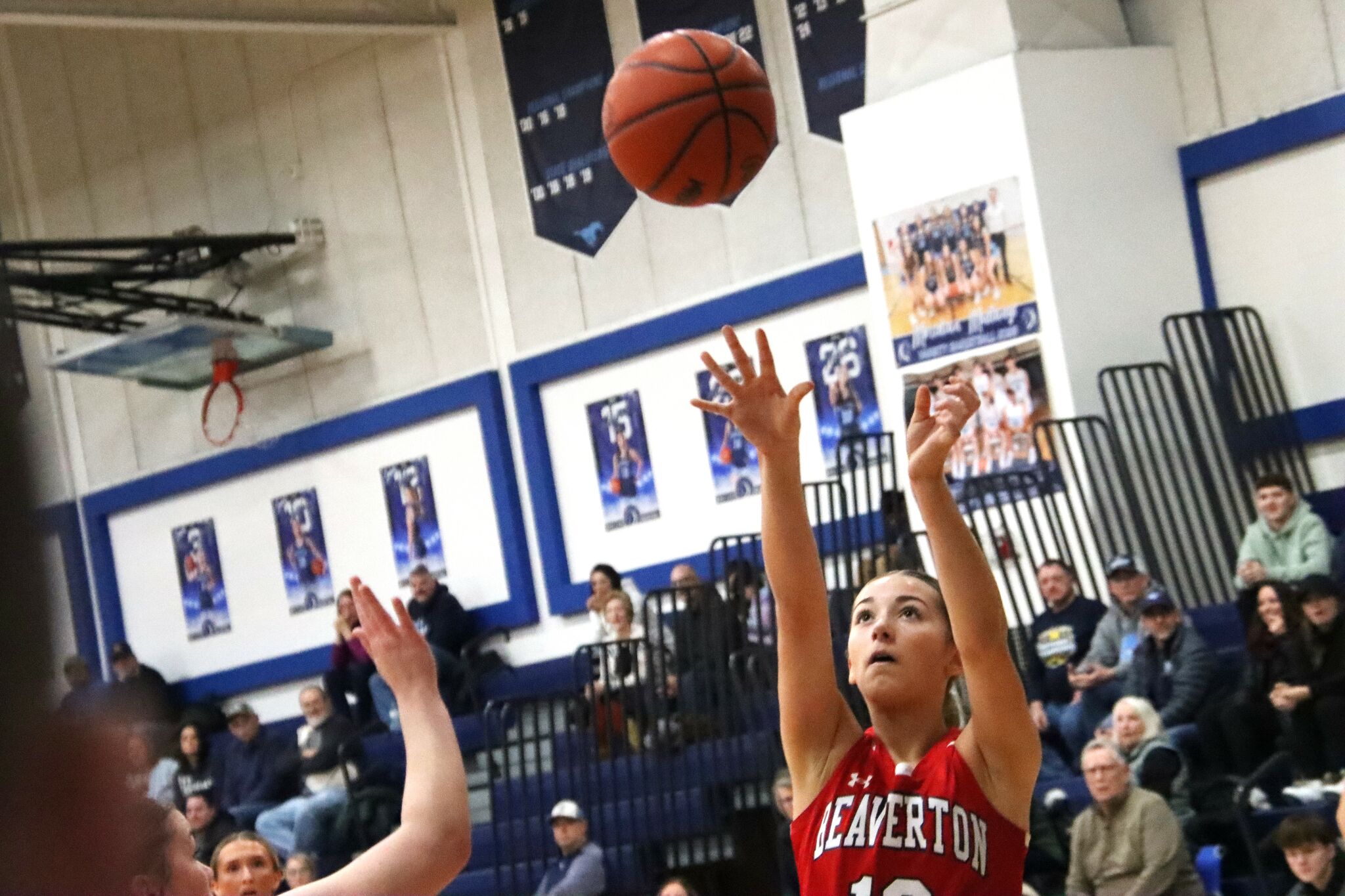 Beavers take down Clare in girls' hoops