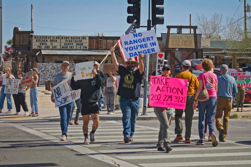 Dire situation in Joshua Tree and Yosemite leads to weekend protests