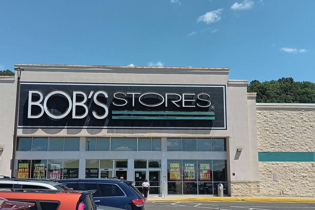 Pickleball City venue proposed for former Bob's in Newington