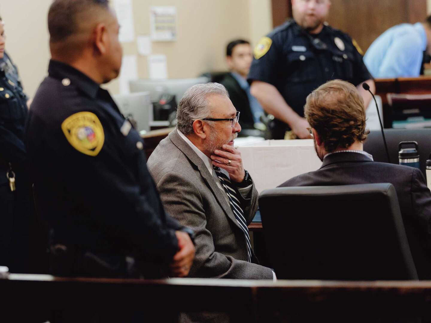 San Antonio man who shot two SAPD officers sentenced to prison
