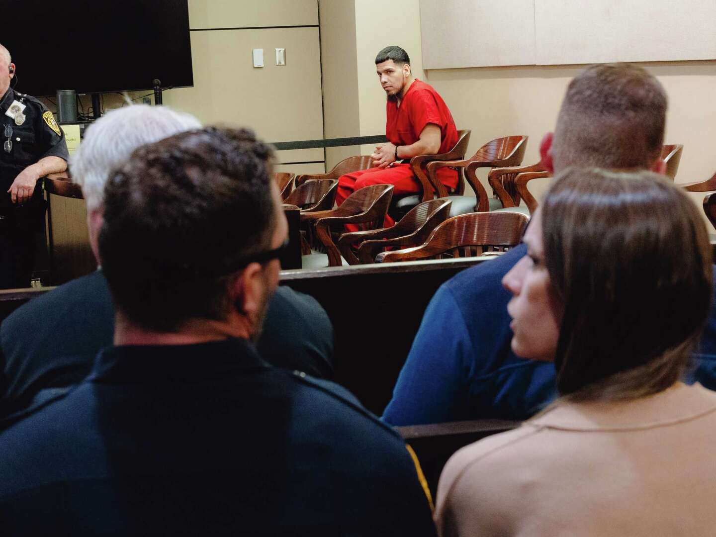 San Antonio man who shot two SAPD officers sentenced to prison