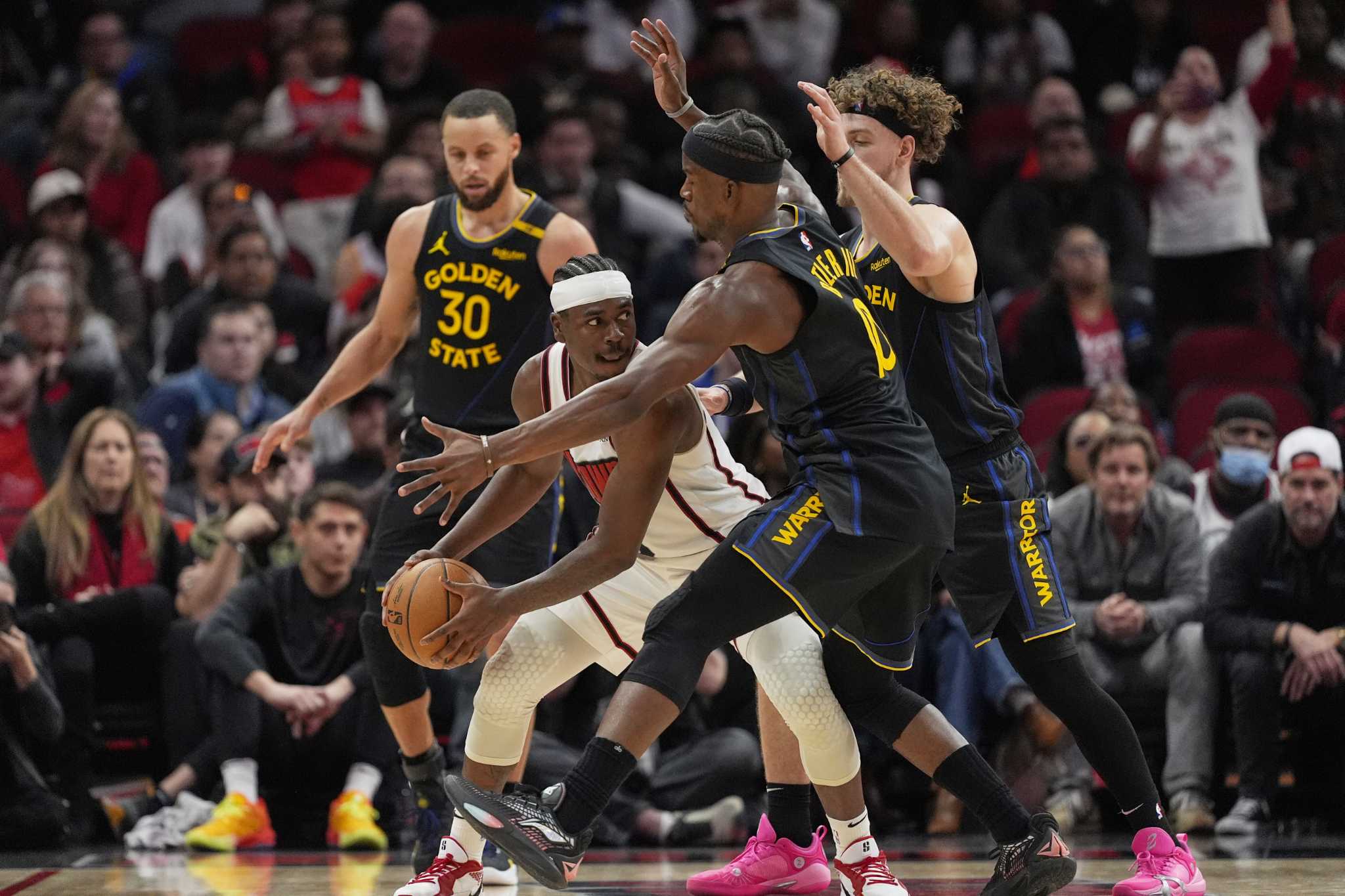 Warriors have a new defense with Jimmy Butler replacing Andrew Wiggins