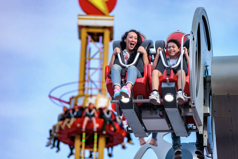 San Antonio theme park makes history with groundbreaking ride