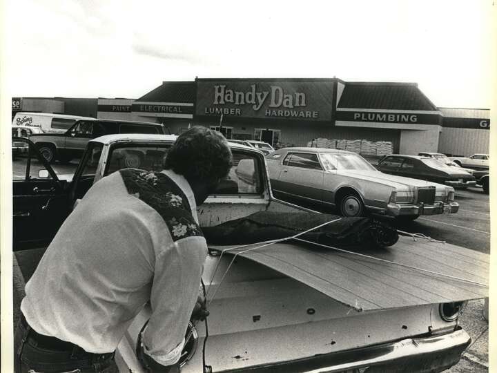 History: Why San Antonio's Builders Square fell by the wayside