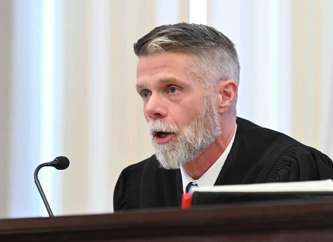 Prosecutor reveals disturbing new details in death of Robert Brooks