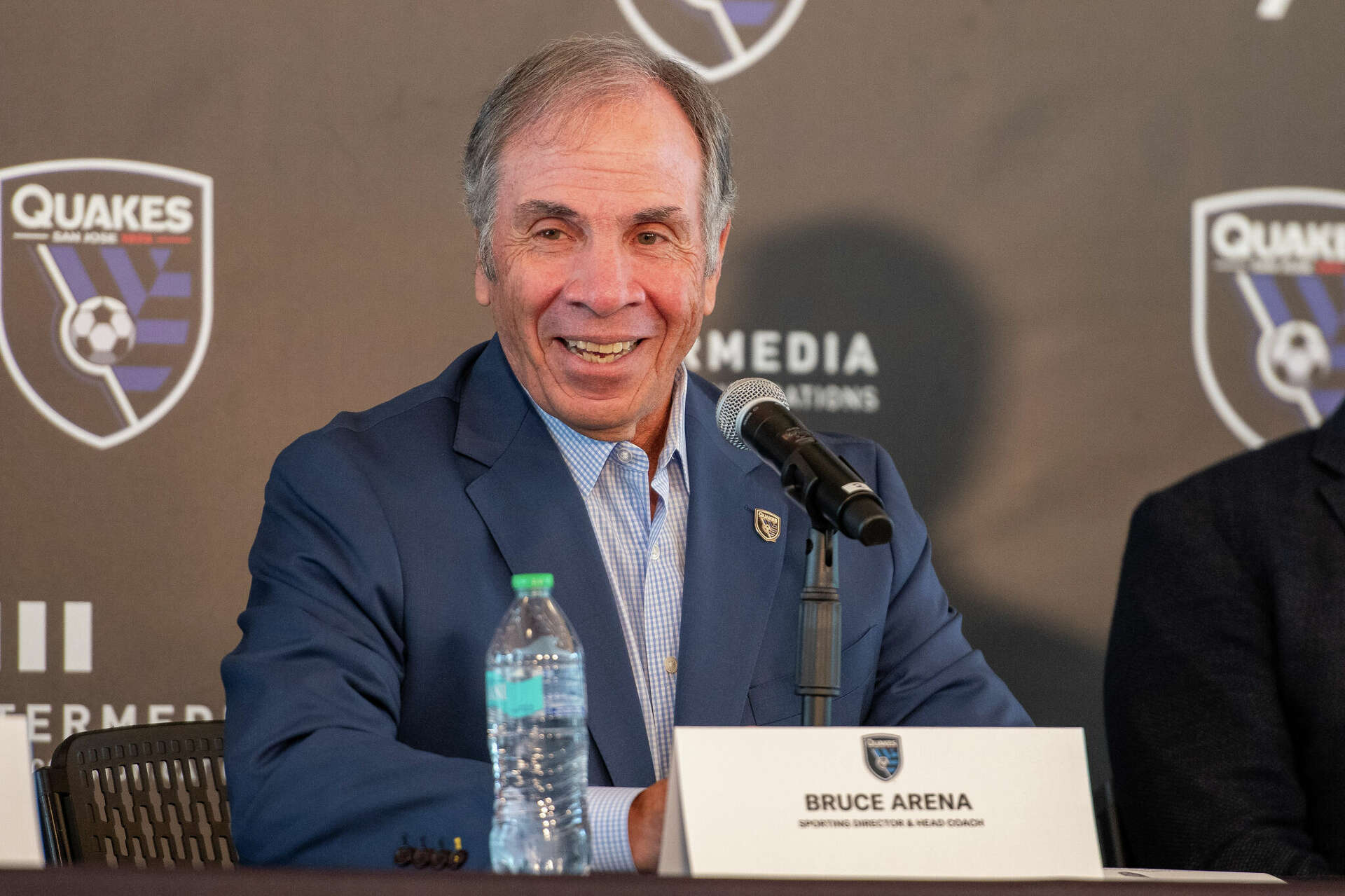Earthquakes coach Bruce Arena, soccer revival king, faces biggest test