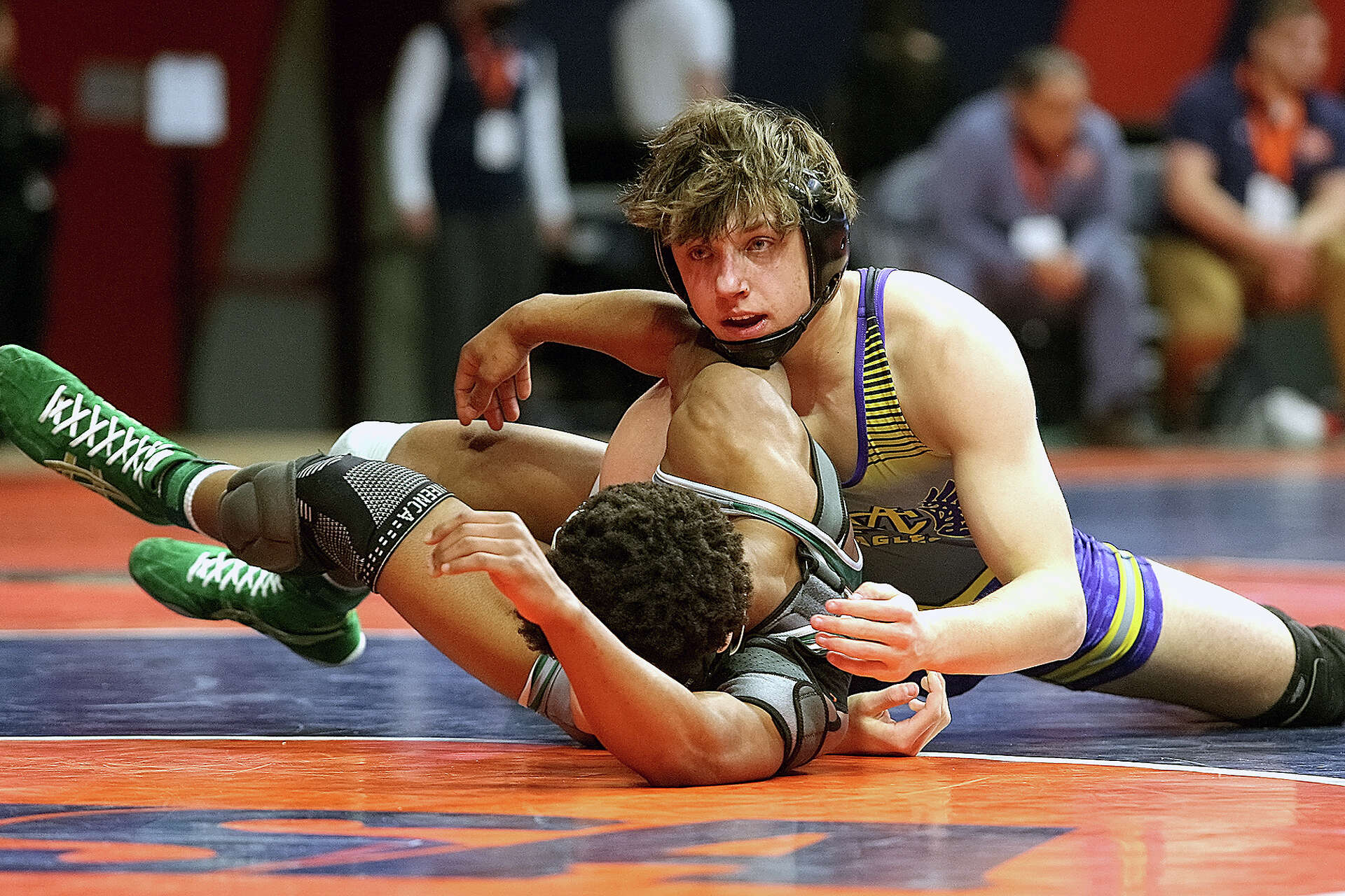 Five area wrestlers reach IHSA state semifinals in Champaign