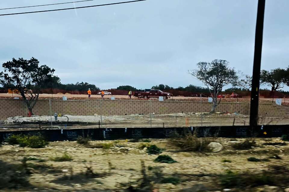 New San Antonio H-E-B opening this fall. Photos show progress