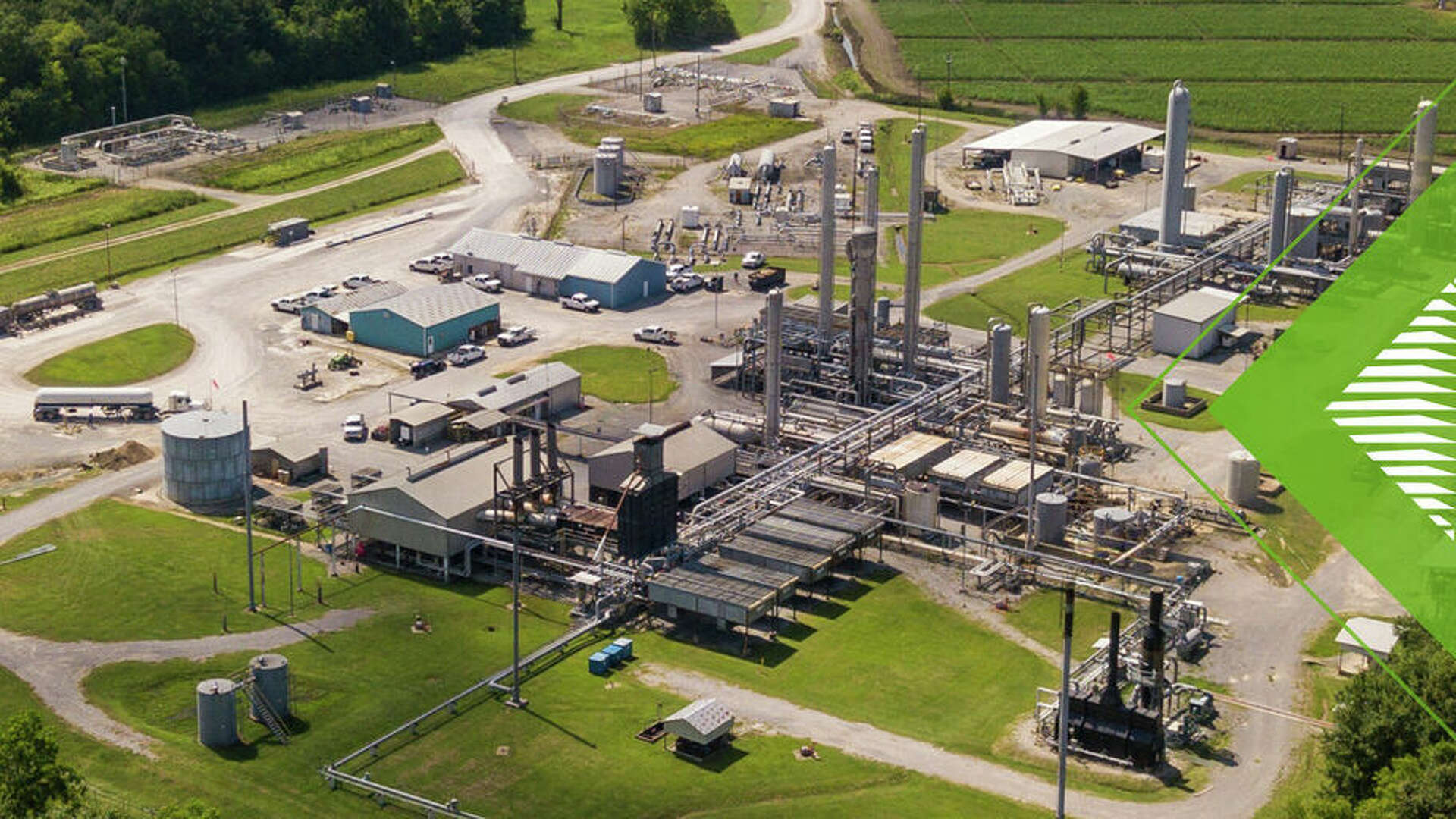 ONEOK completes $4.3B EnLink acquisition, plans Texas LPG terminal