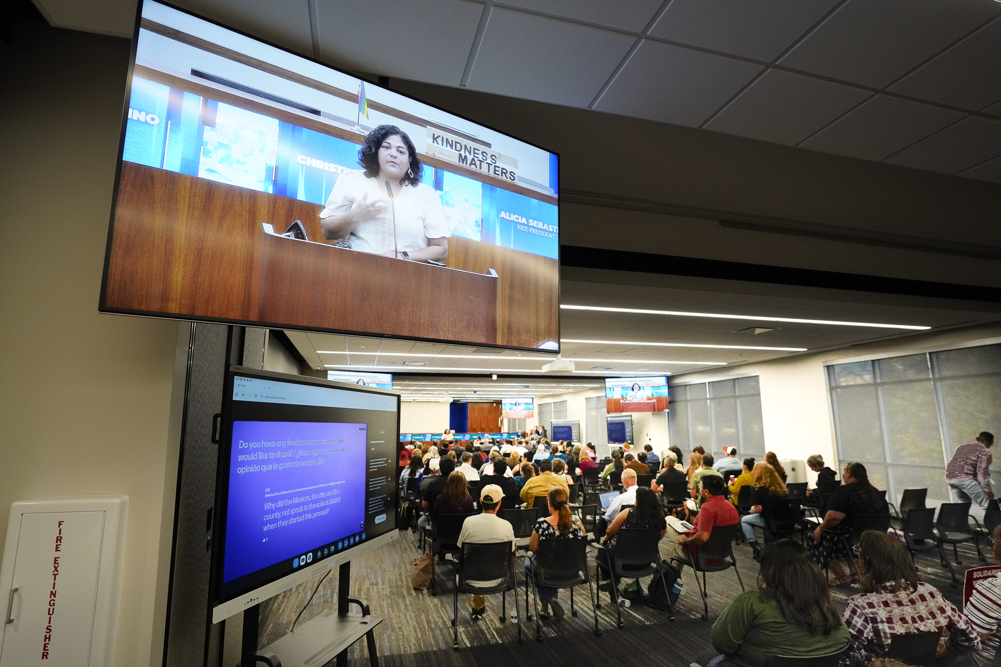 SAISD board election focuses on school closures, HVAC problems