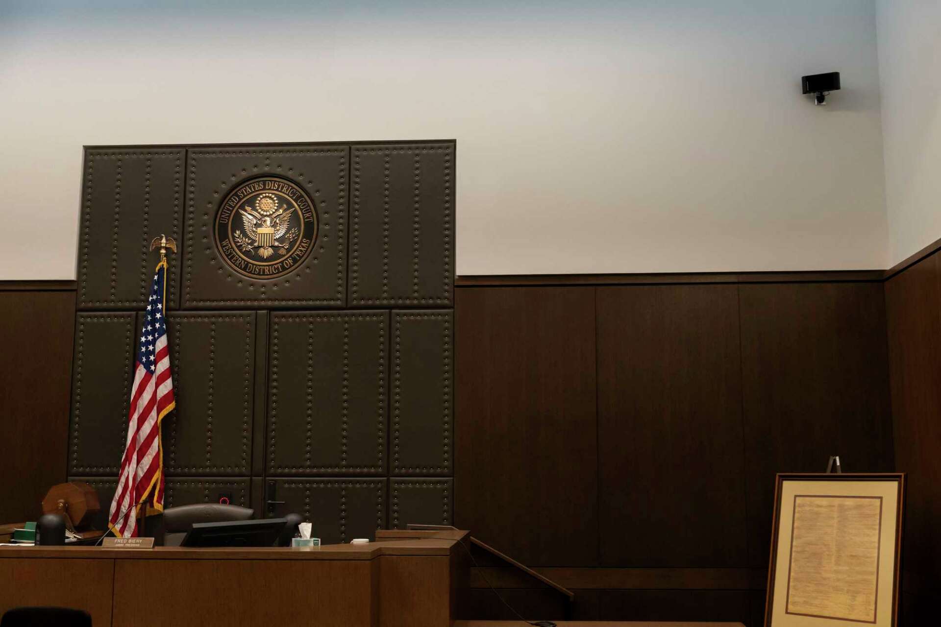 Woman who 'sold' teen for sex at San Antonio motel takes plea