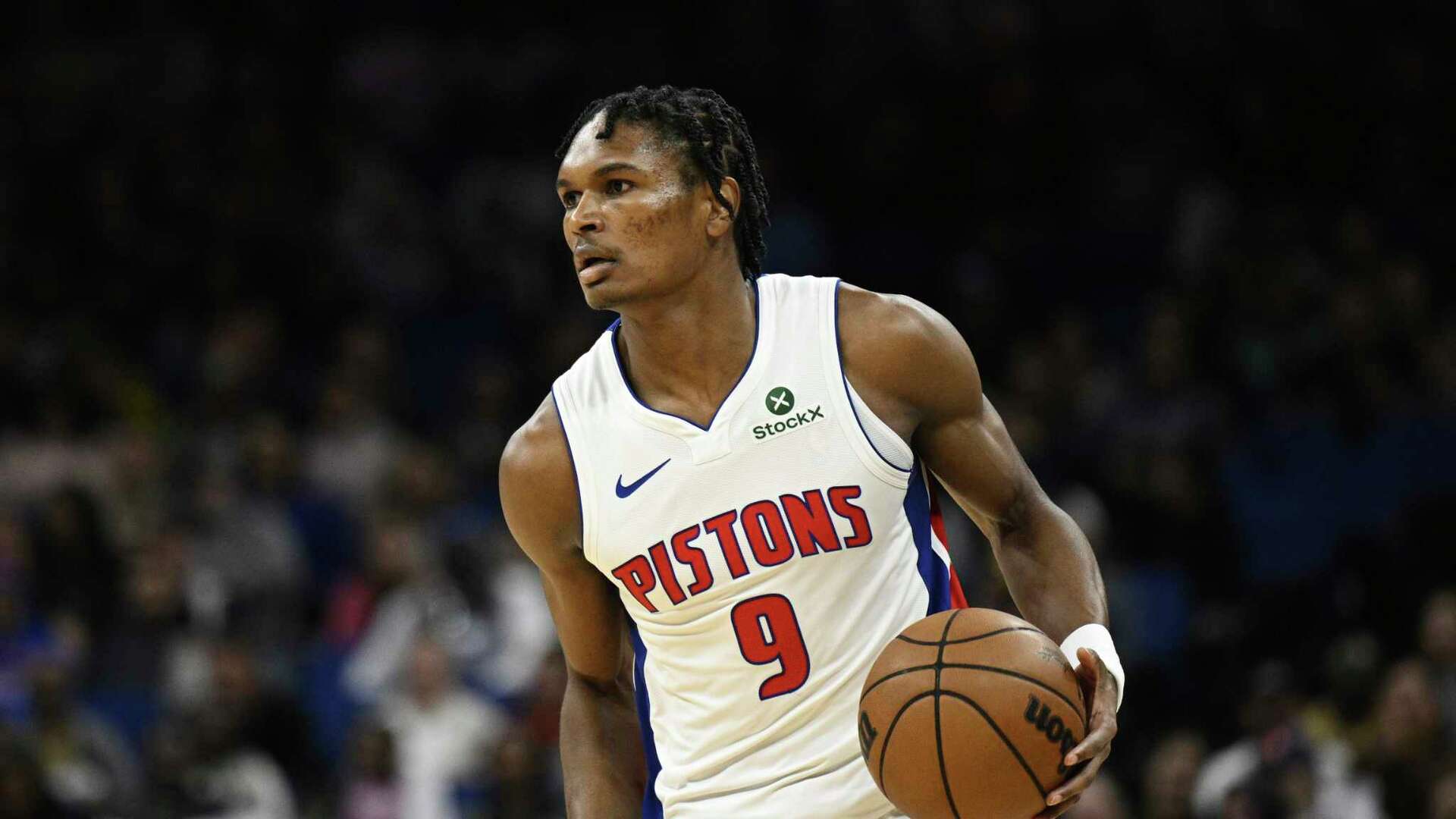 Detroit's Ausar Thompson offers encouragement to Victor Wembanyama