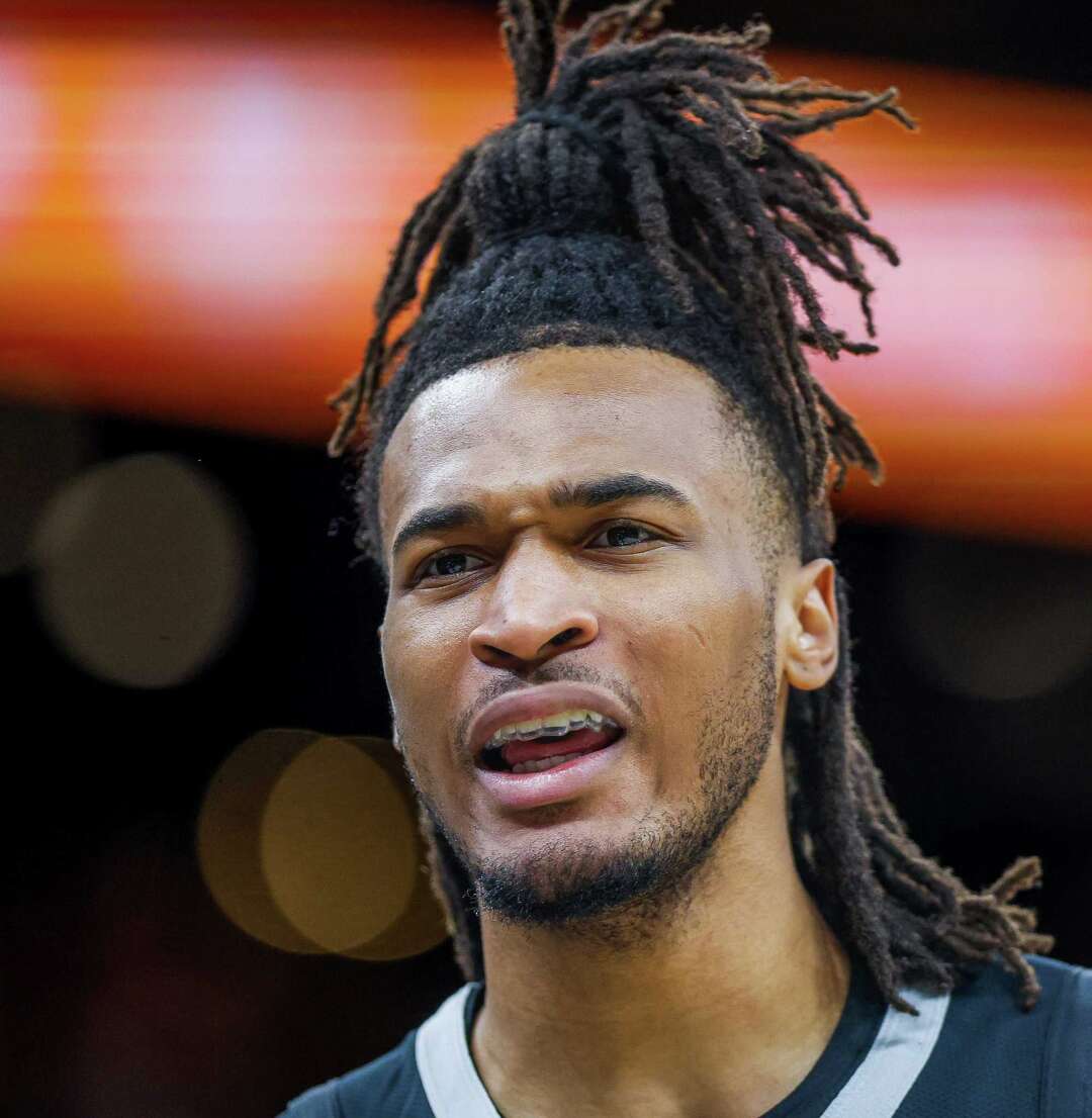 Spurs' Stephon Castle steels for final rookie-season push
