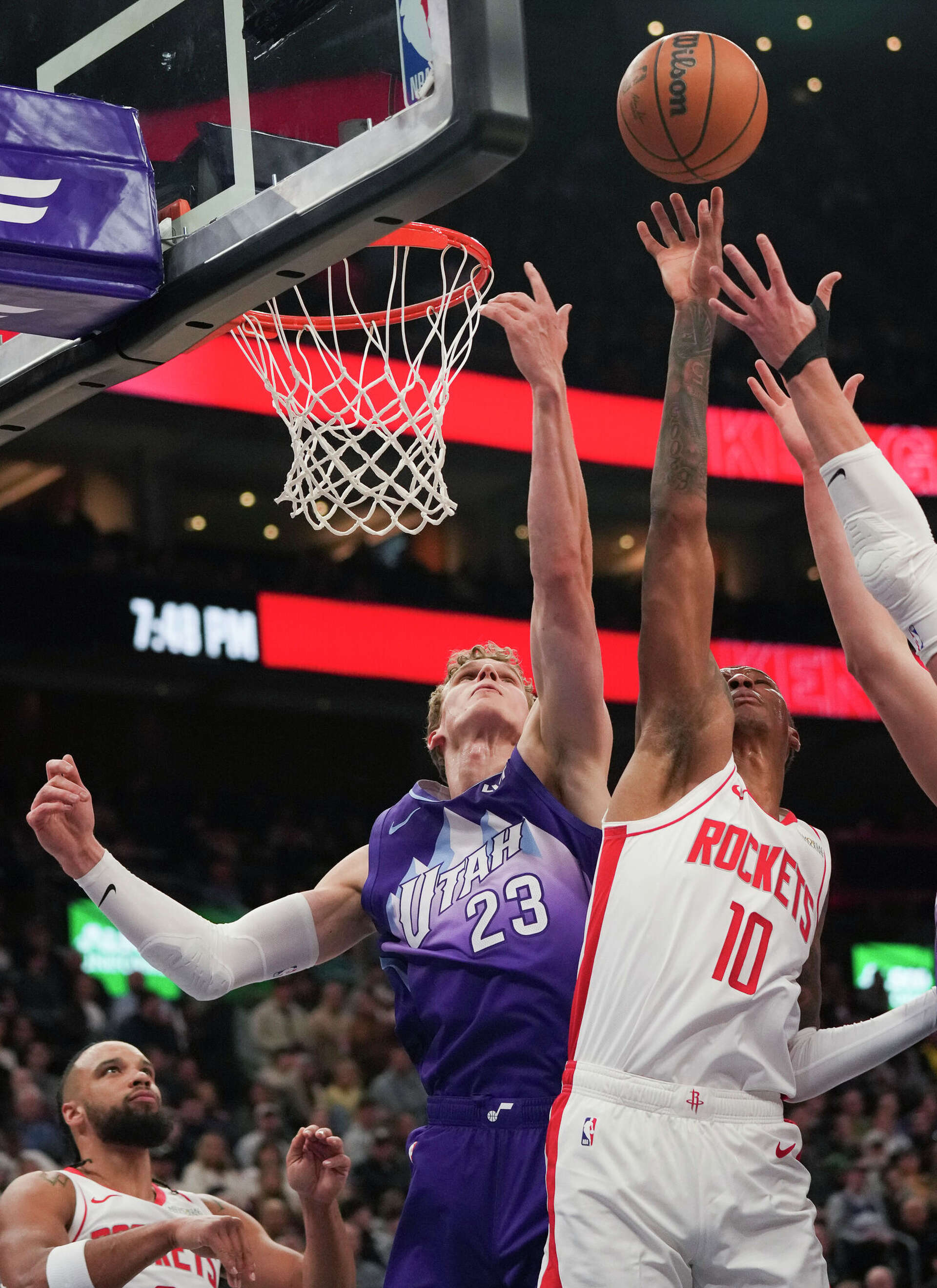 Houston Rockets fall to Utah Jazz for another road loss