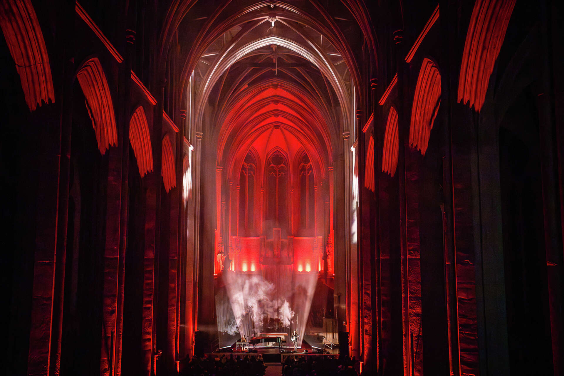 Grammy hero bares all at intimate San Francisco show