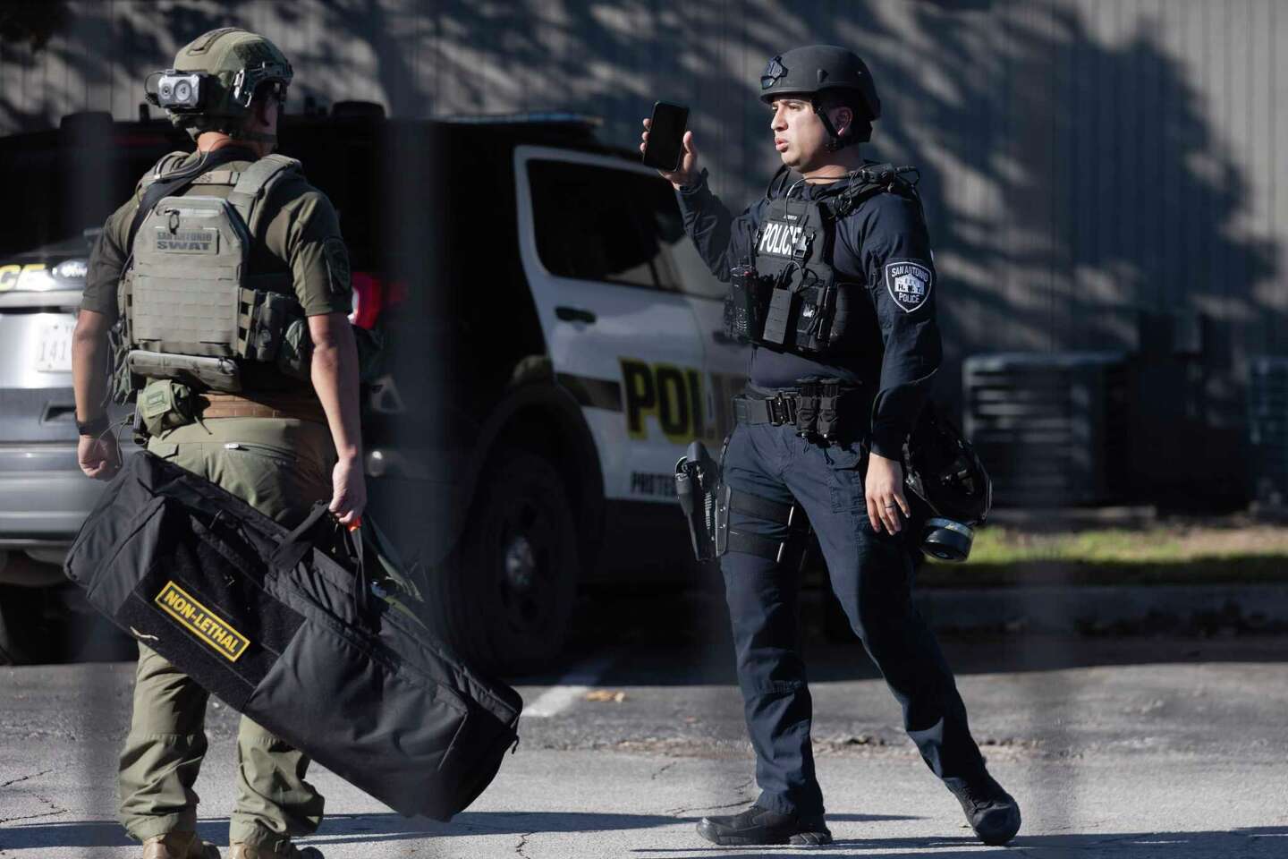 San Antonio Police Swat Arrest Man After Hours Long Standoff