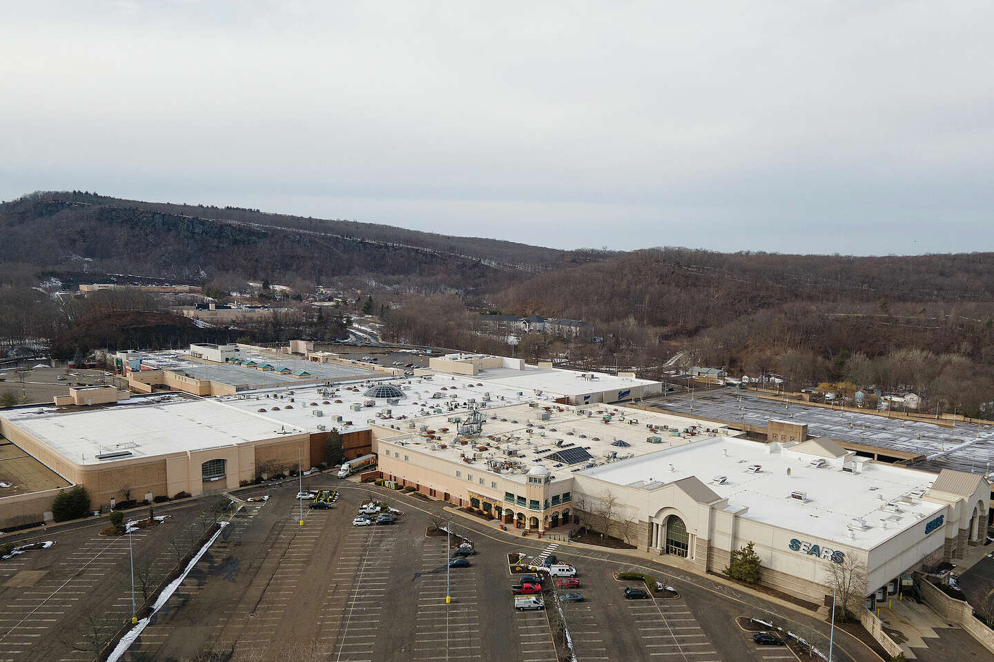 Recreation, office centers considered for Meriden Mall revitalization