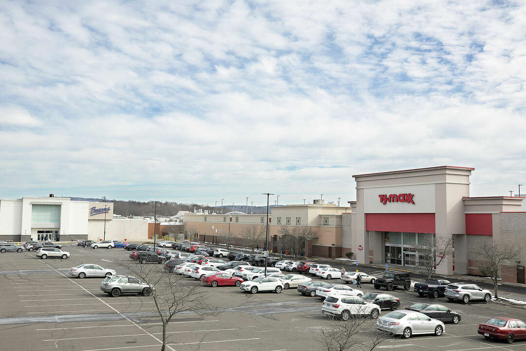 Recreation, office centers considered for Meriden Mall revitalization