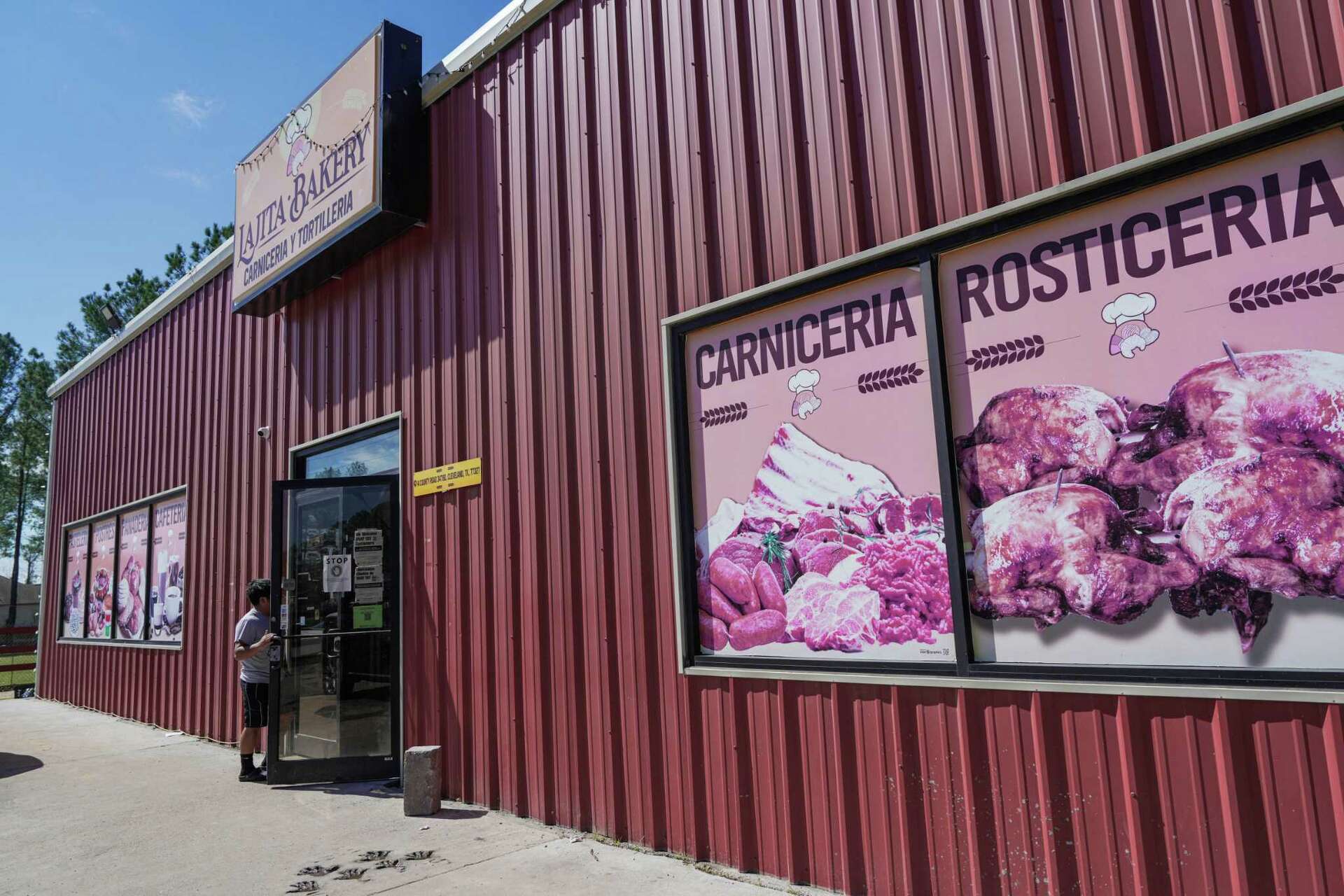 Colony Ridge residents are afraid to leave homes after ICE raid