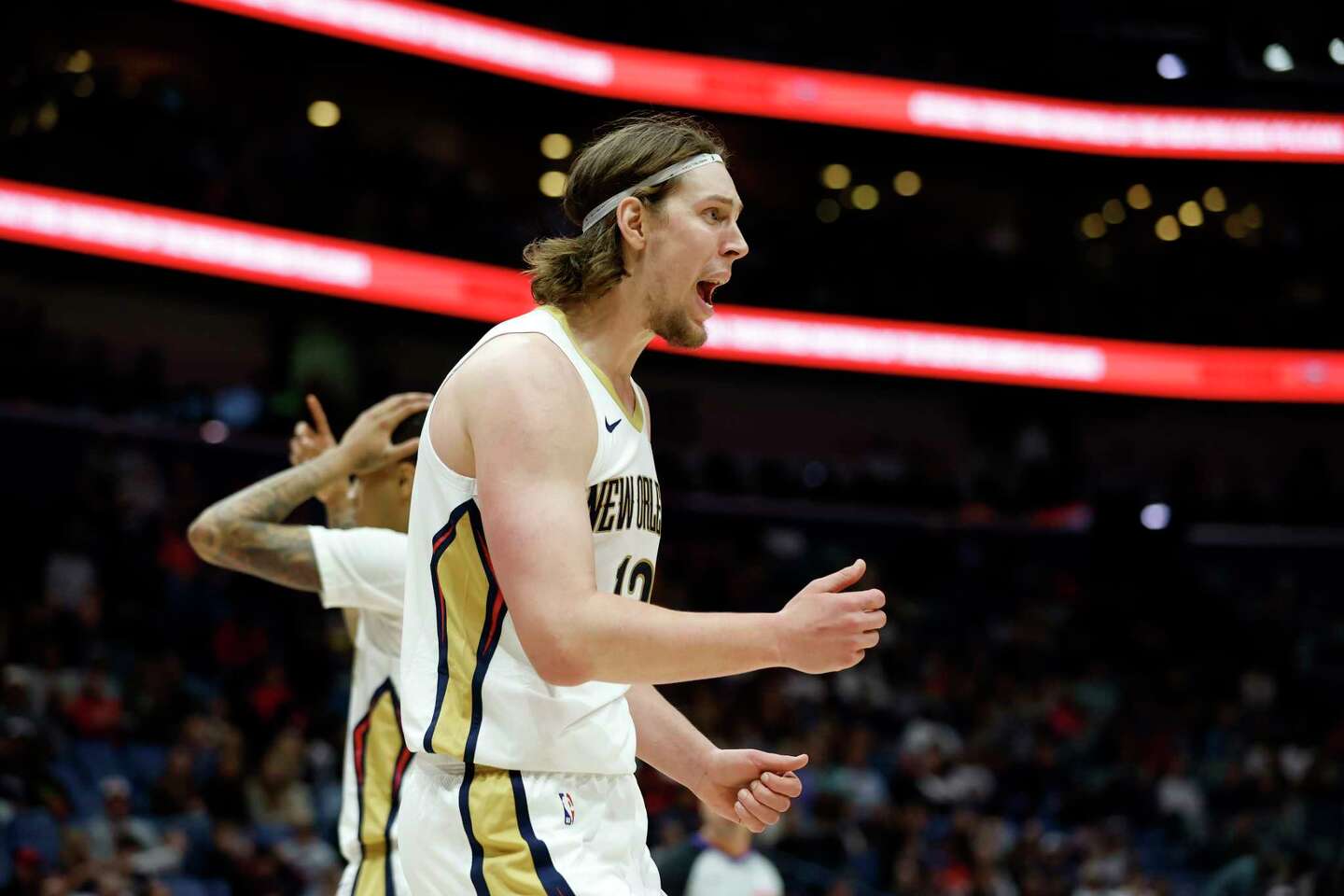 Spurs get Kelly Olynyk in trade with Wizards for Branham, Wesley