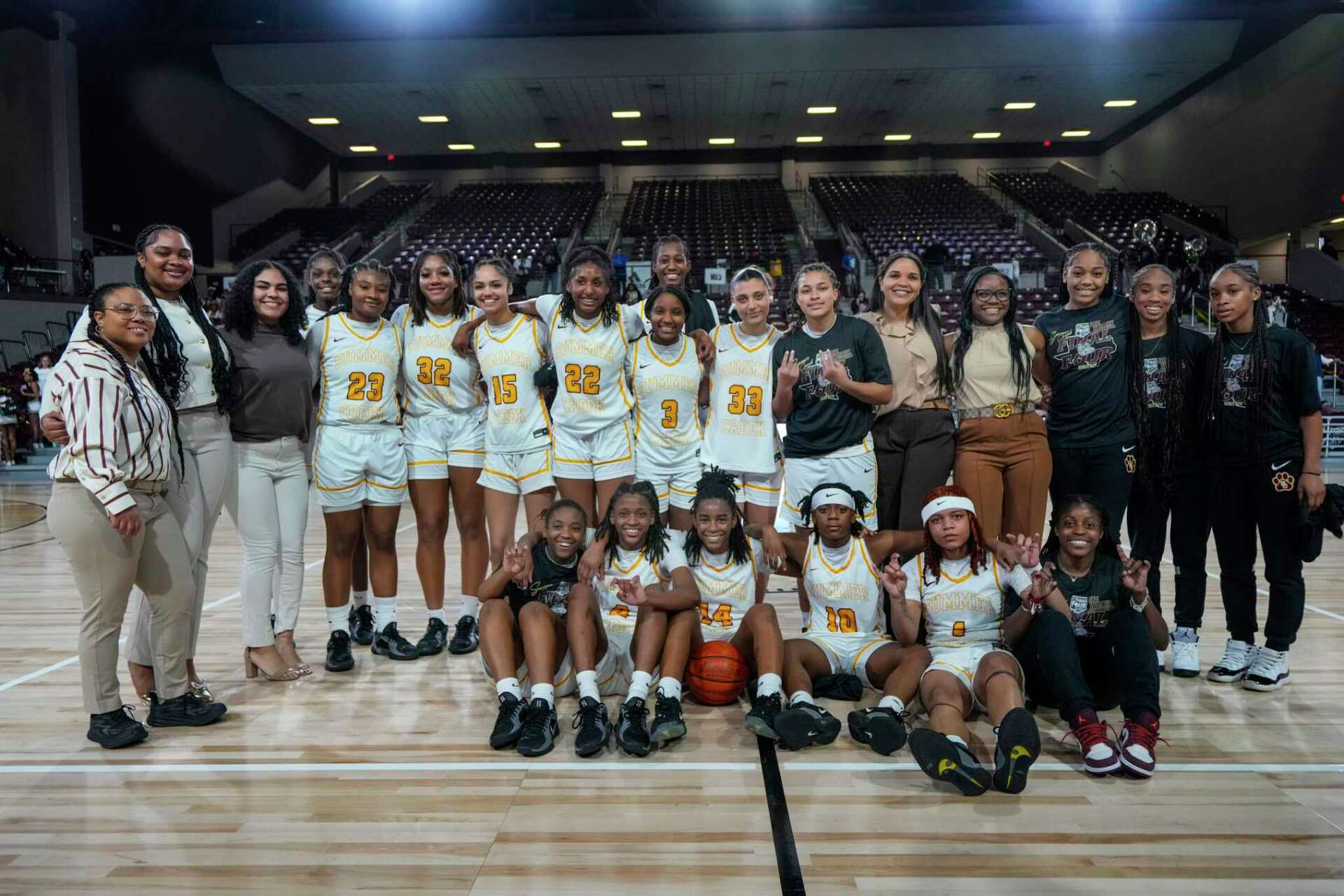 Basketball: Summer Creek overcame early struggles to reach state final