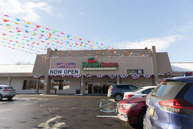 At Newburgh Freshtown grocery store, employees have ownership