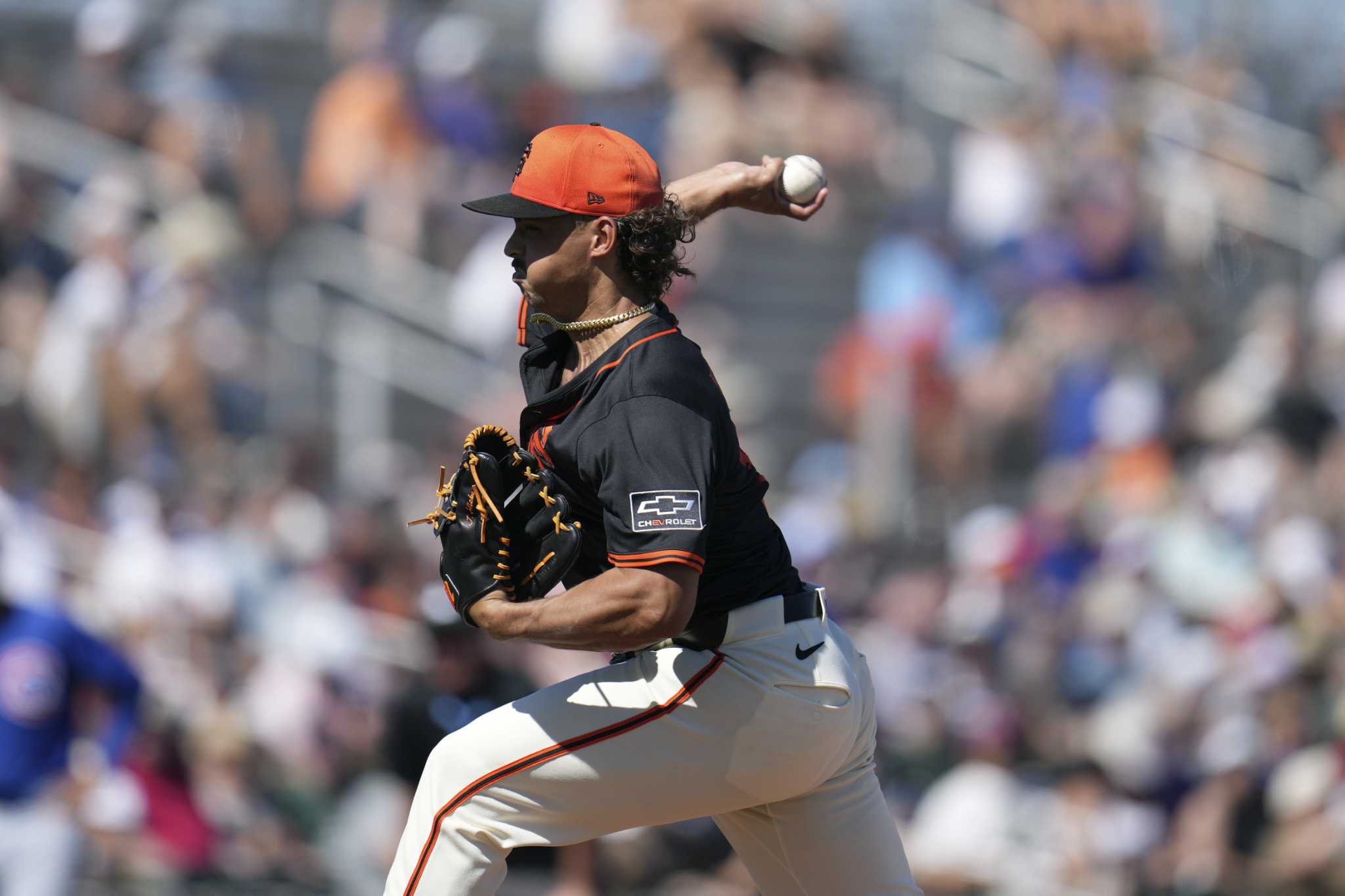 ‘Let it eat’: Giants' Jordan Hicks reaches 100 mph in spring debut
