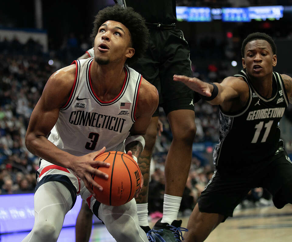 UConn's Stewart showing improvement, looking for more of a role