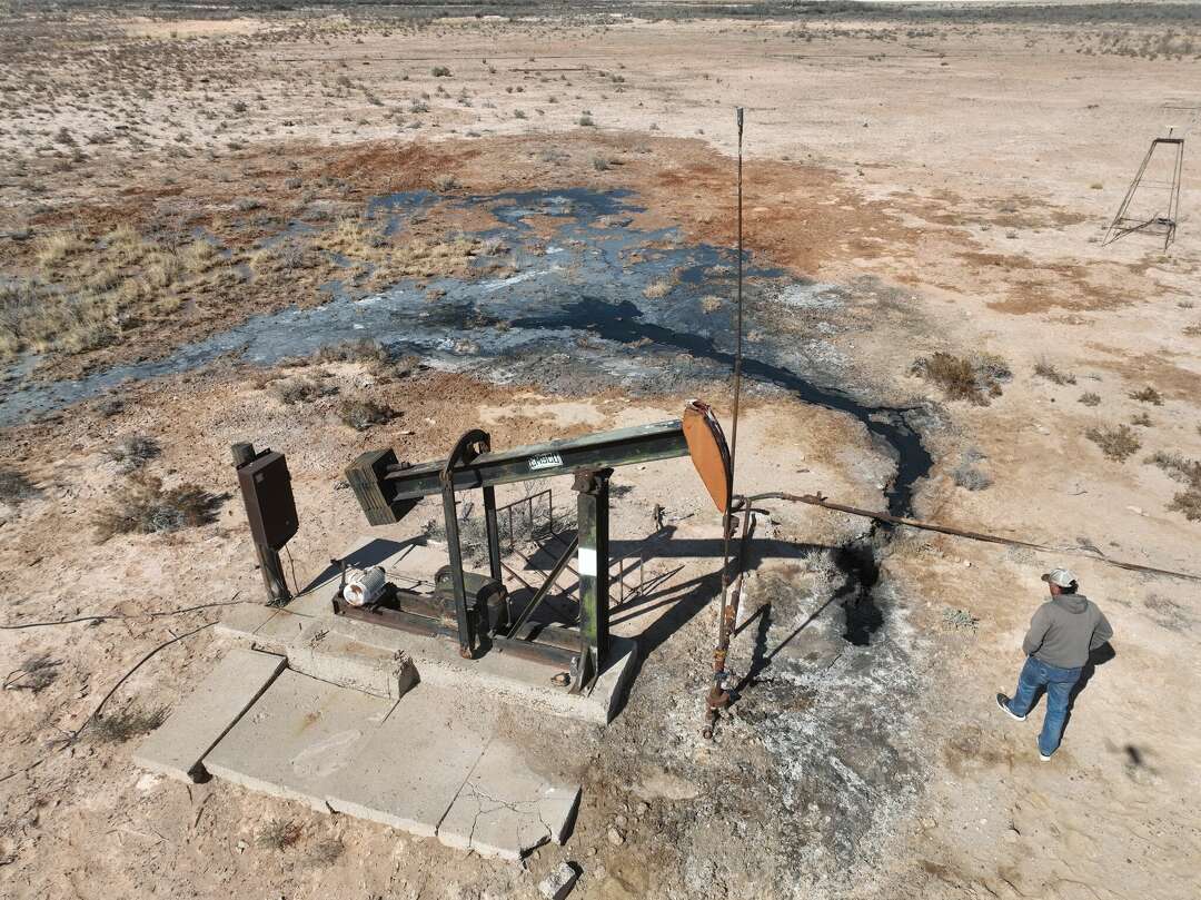Leaking Texas oil well highlights growing problem with orphaned wells