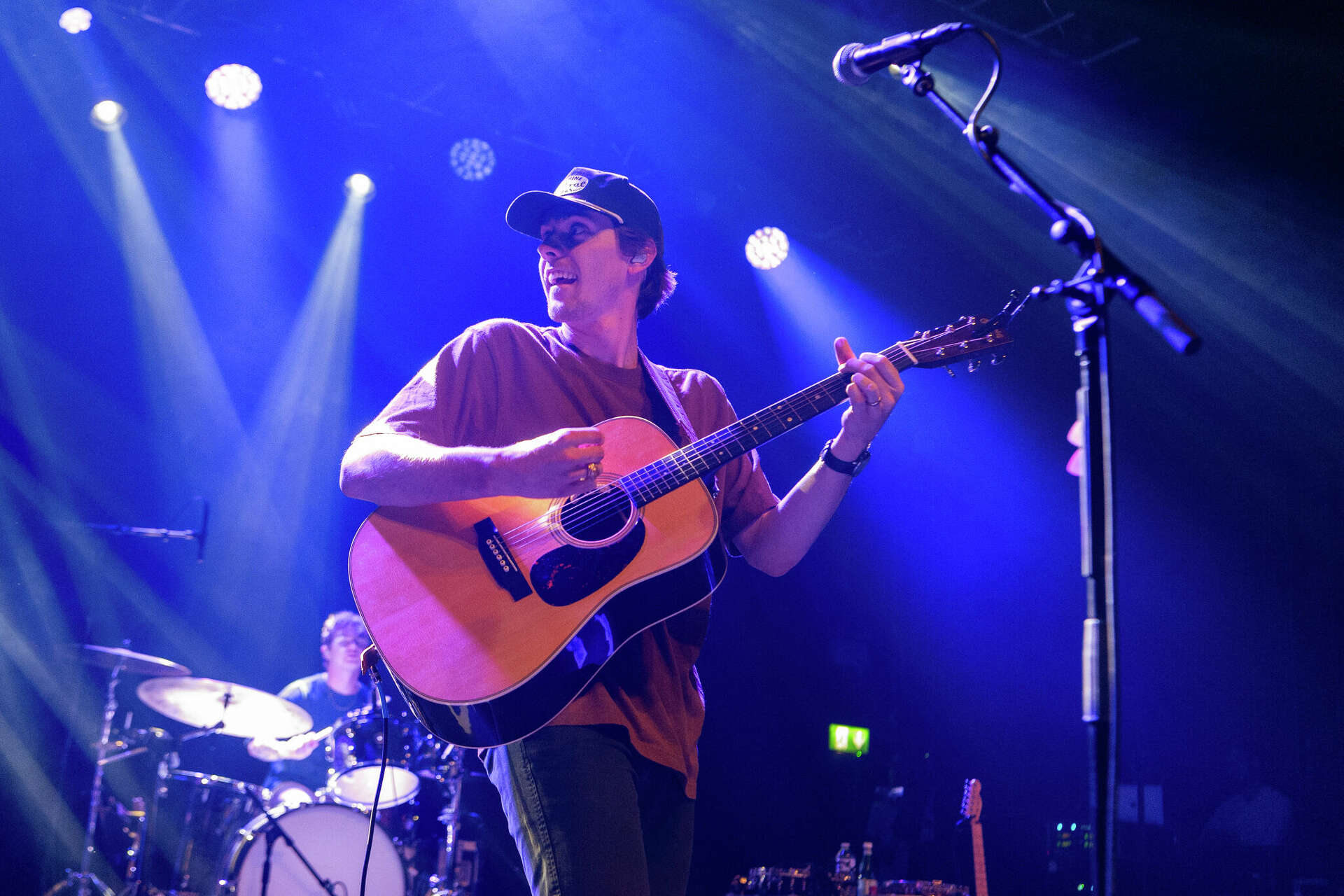 Texas country singer Dylan Gossett selling out shows early in career