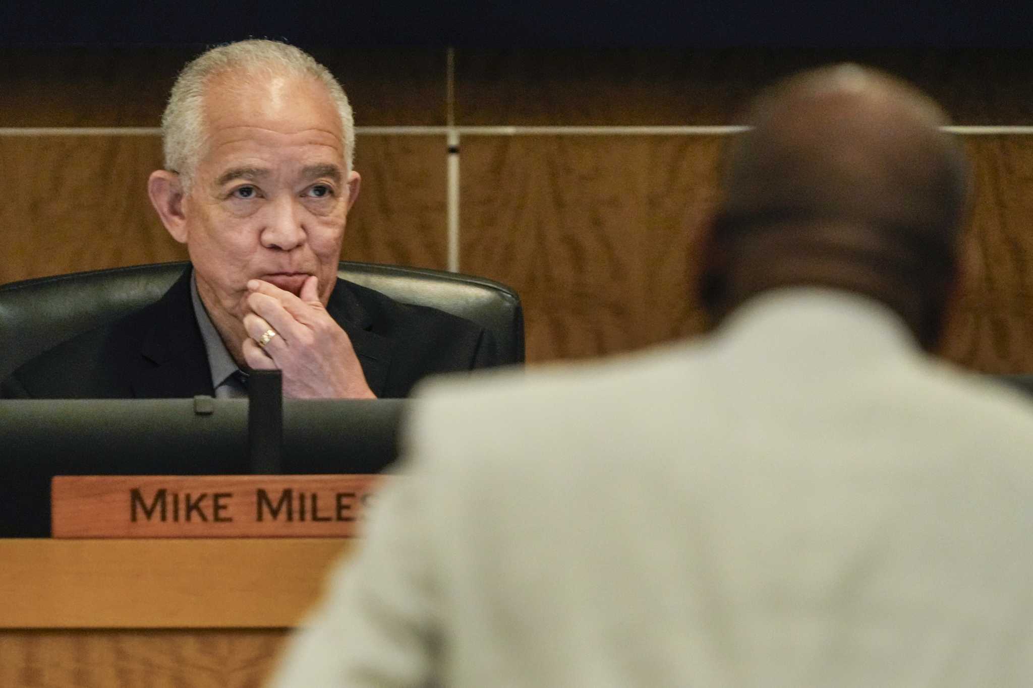 HISD to consider school closures this fall for 2026-27 academic year