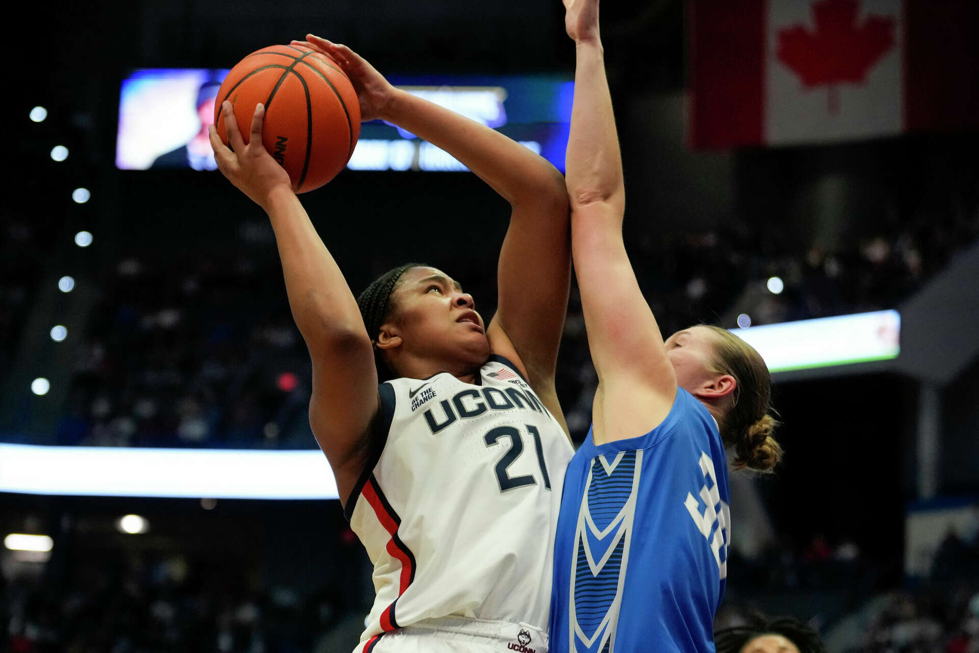 UConn women basketball beats Creighton for Big East title