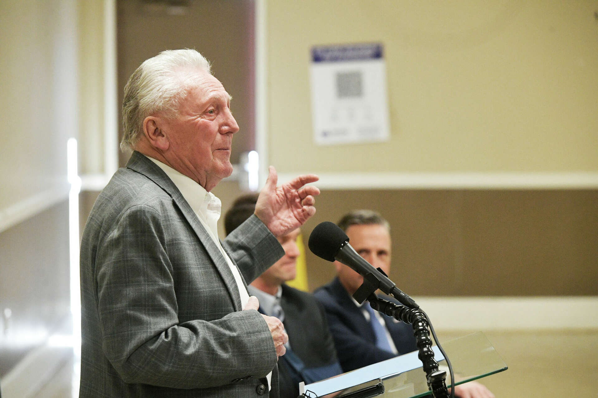 Norwalk Republican Scicchitano, Democrat Smyth plan to run for mayor