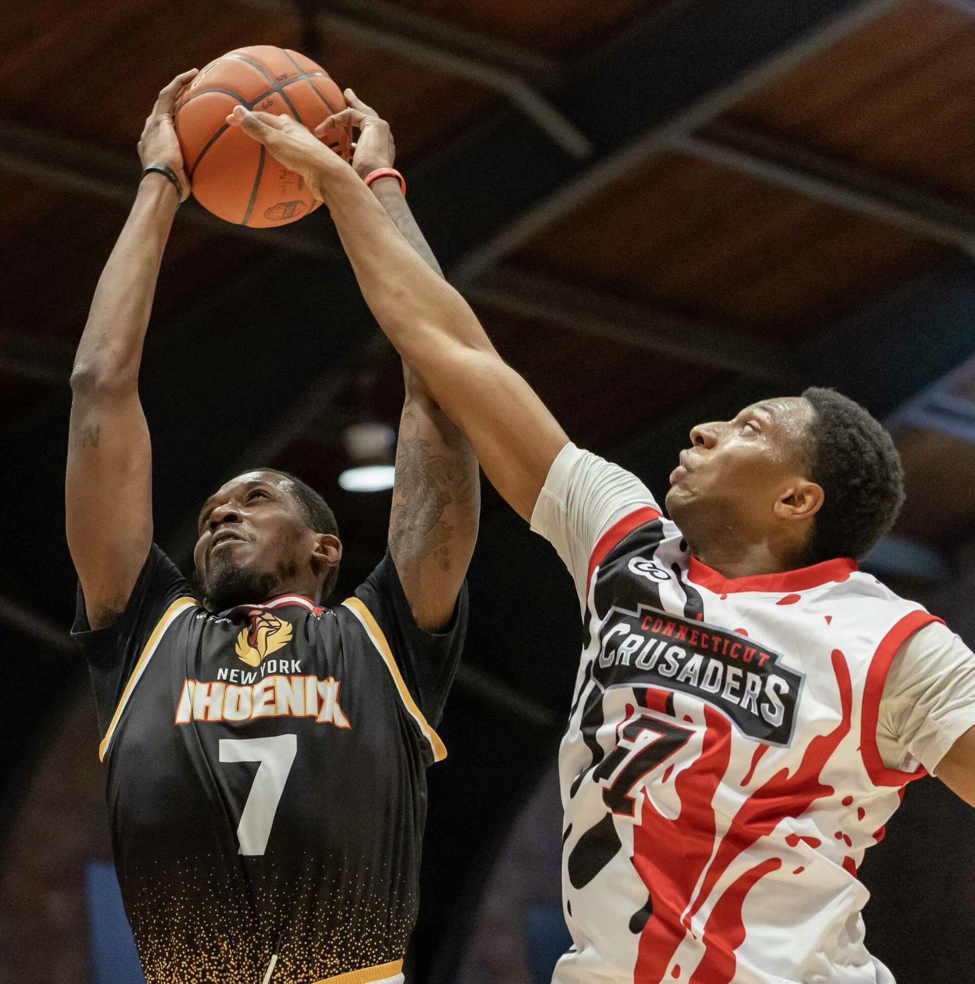 New York Phoenix win in pro basketball franchise's debut