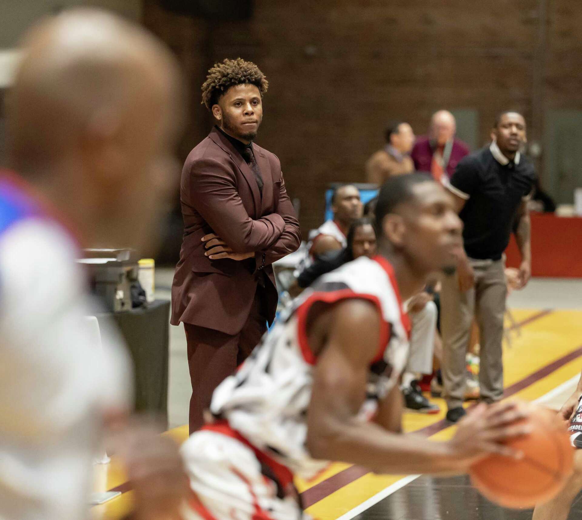 New York Phoenix win in pro basketball franchise's debut