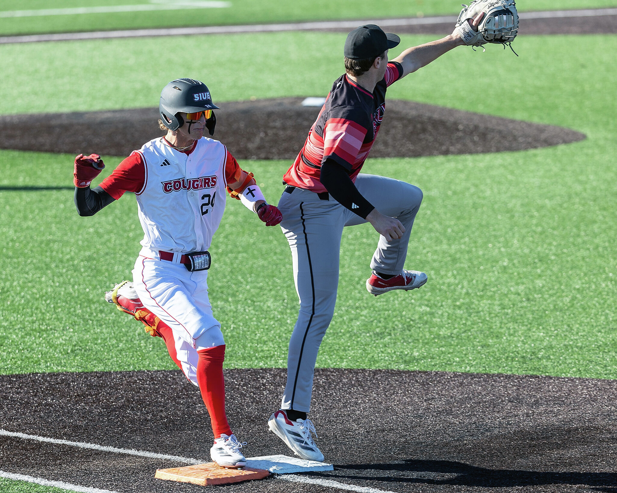 Northern Illinois sweeps SIUE in doubleheader with comeback win
