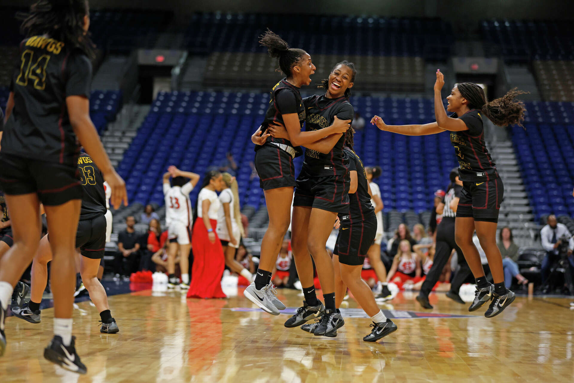 Summer Creek Bulldogs girls basketball team captures first state title