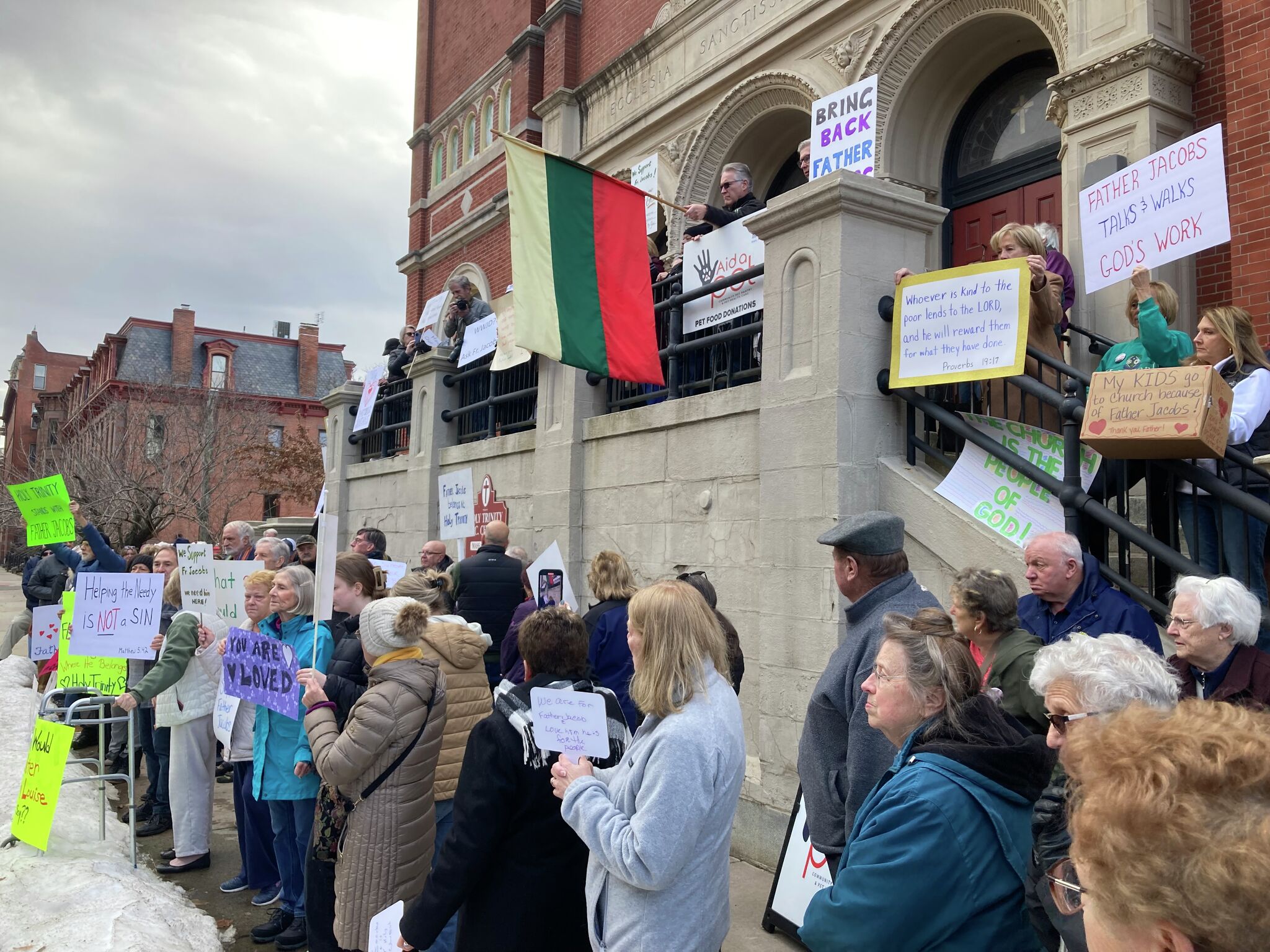 Hartford priest Charles Jacobs denies theft allegations