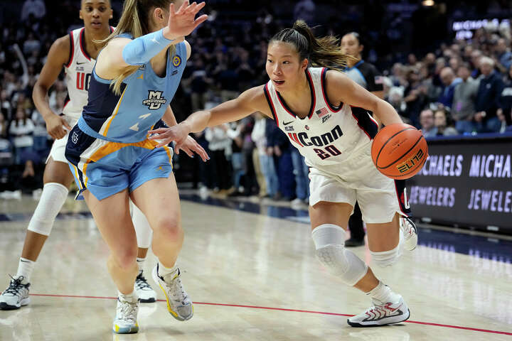 UConn women's basketball guard Kaitlyn Chen feels support from parents