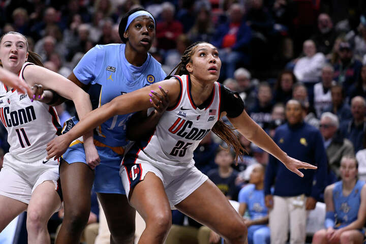 Ice Brady returns with 'fantastic' performance for UConn women