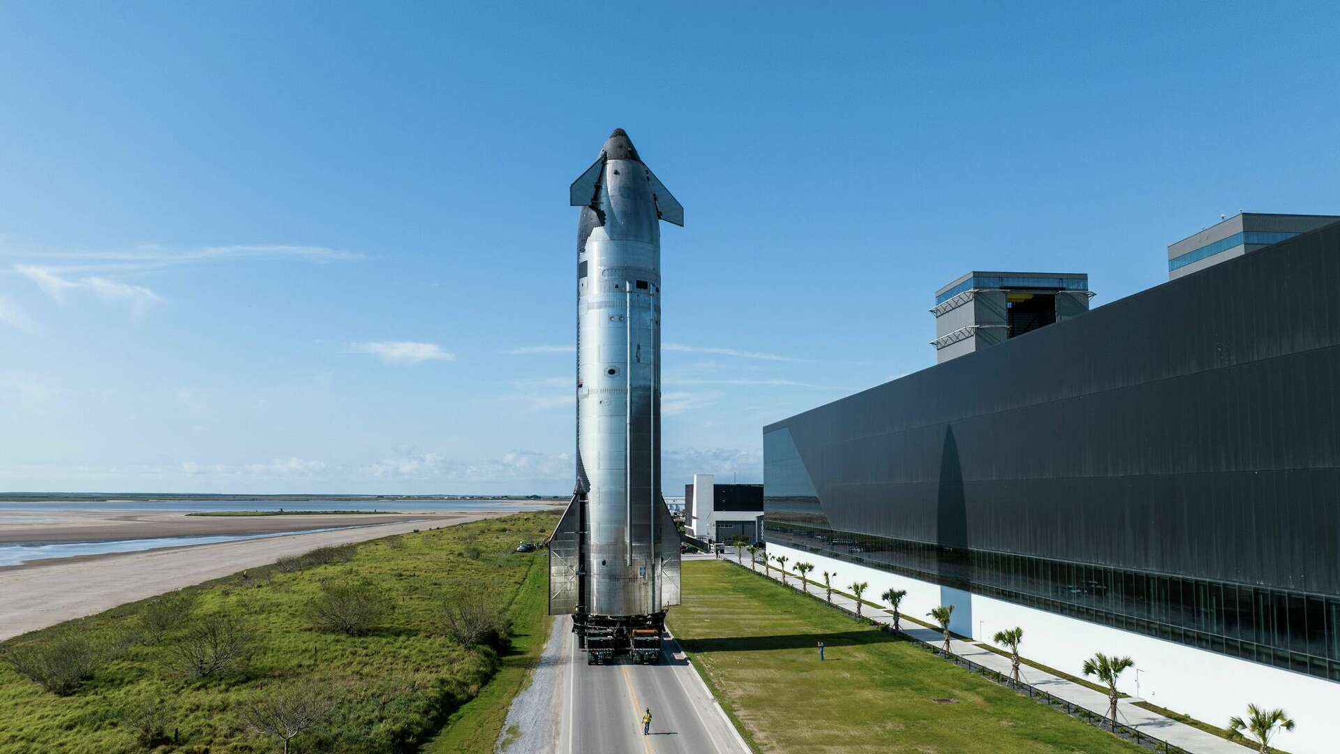 SpaceX scrubs 8th test flight of Starship from South Texas