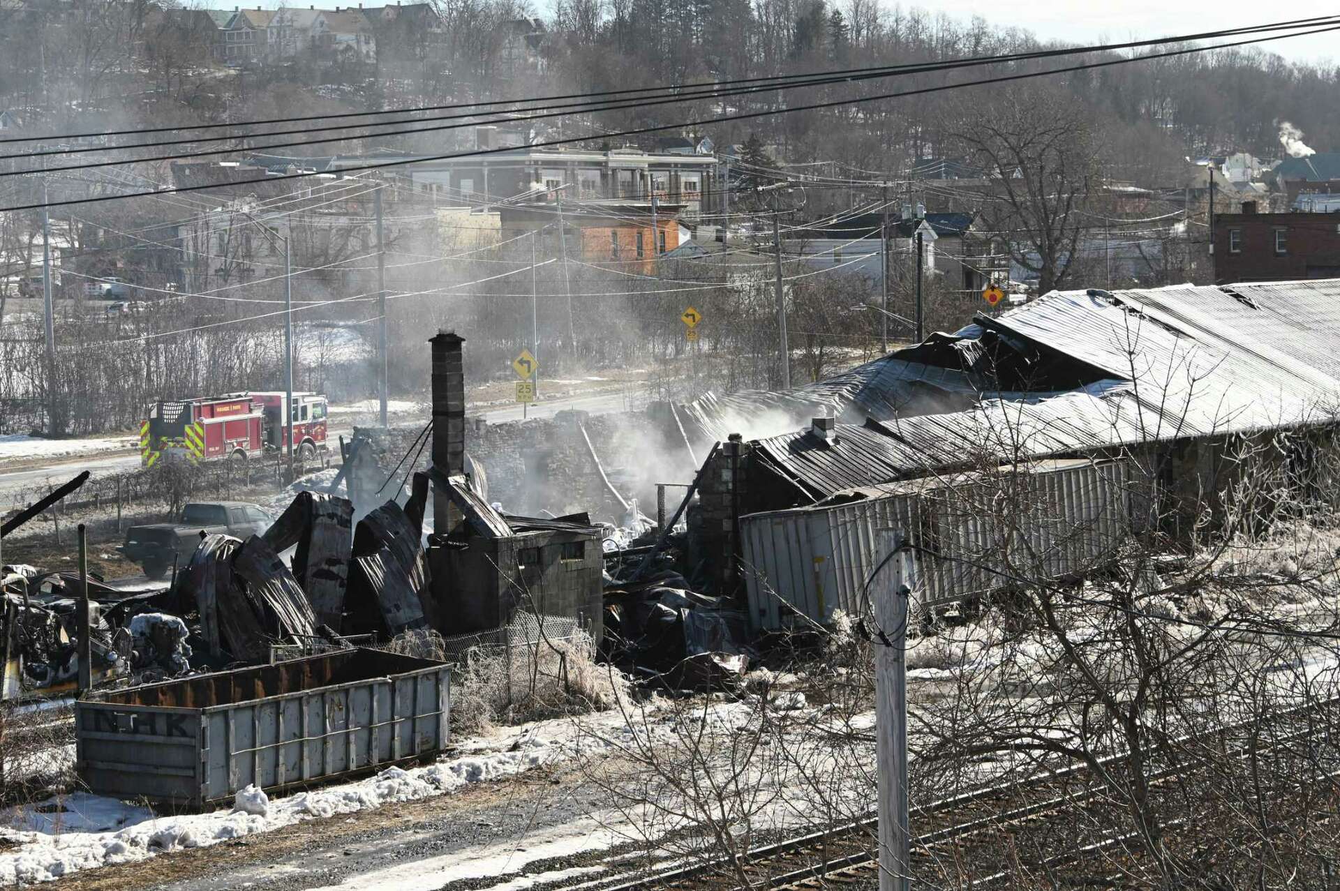 Front Street building burns in Amsterdam