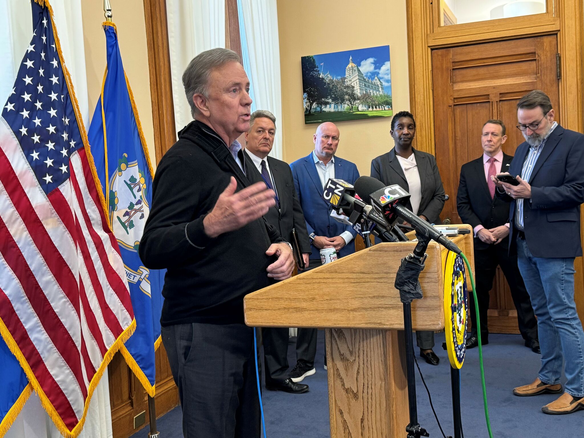 CT lawmakers face governor's veto over $40M in special ed funding