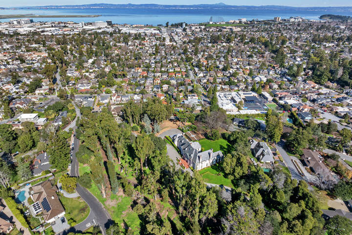 Bing Crosby's Bay Area home listed for possible record-breaking price