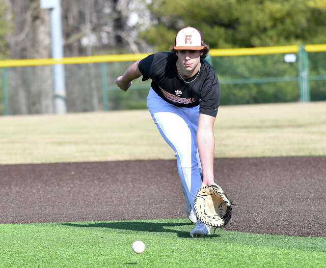 Edwardsville High School baseball opens practice for 2025 season