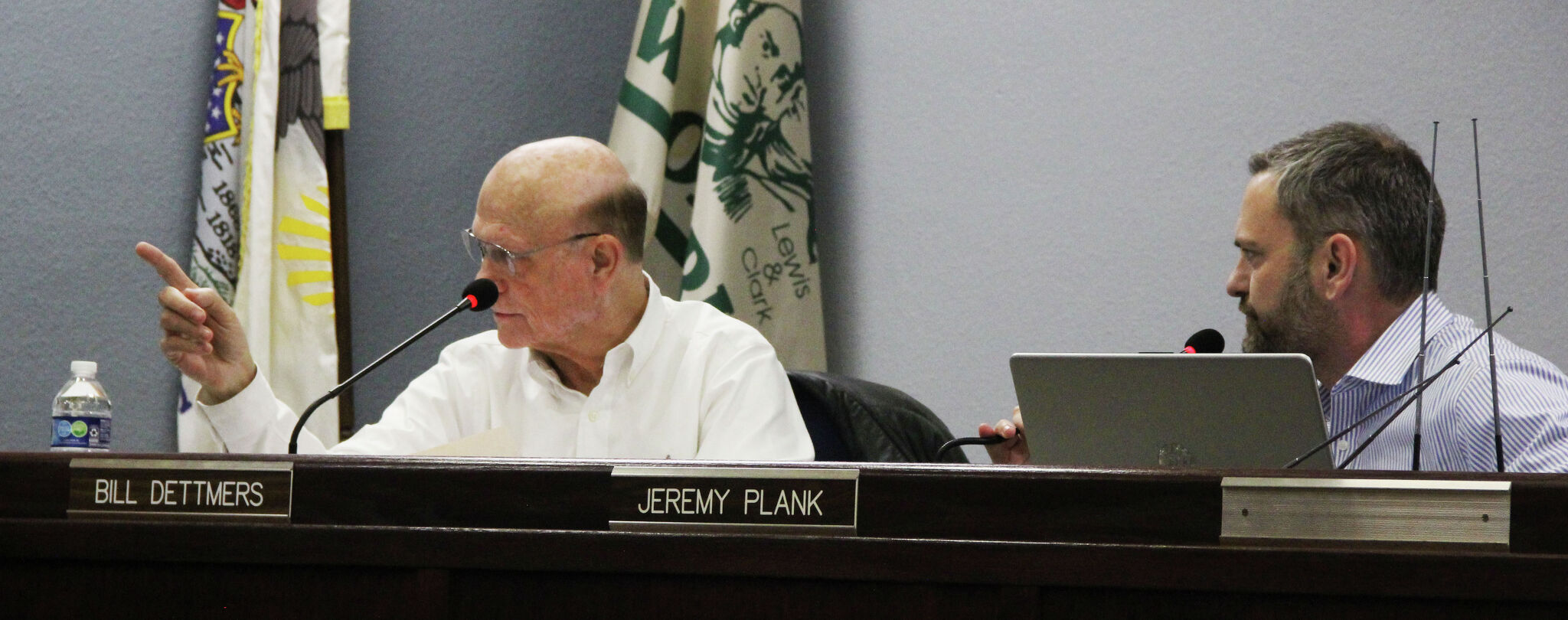 Wood River Council alters ordinance, ignites special meeting clash