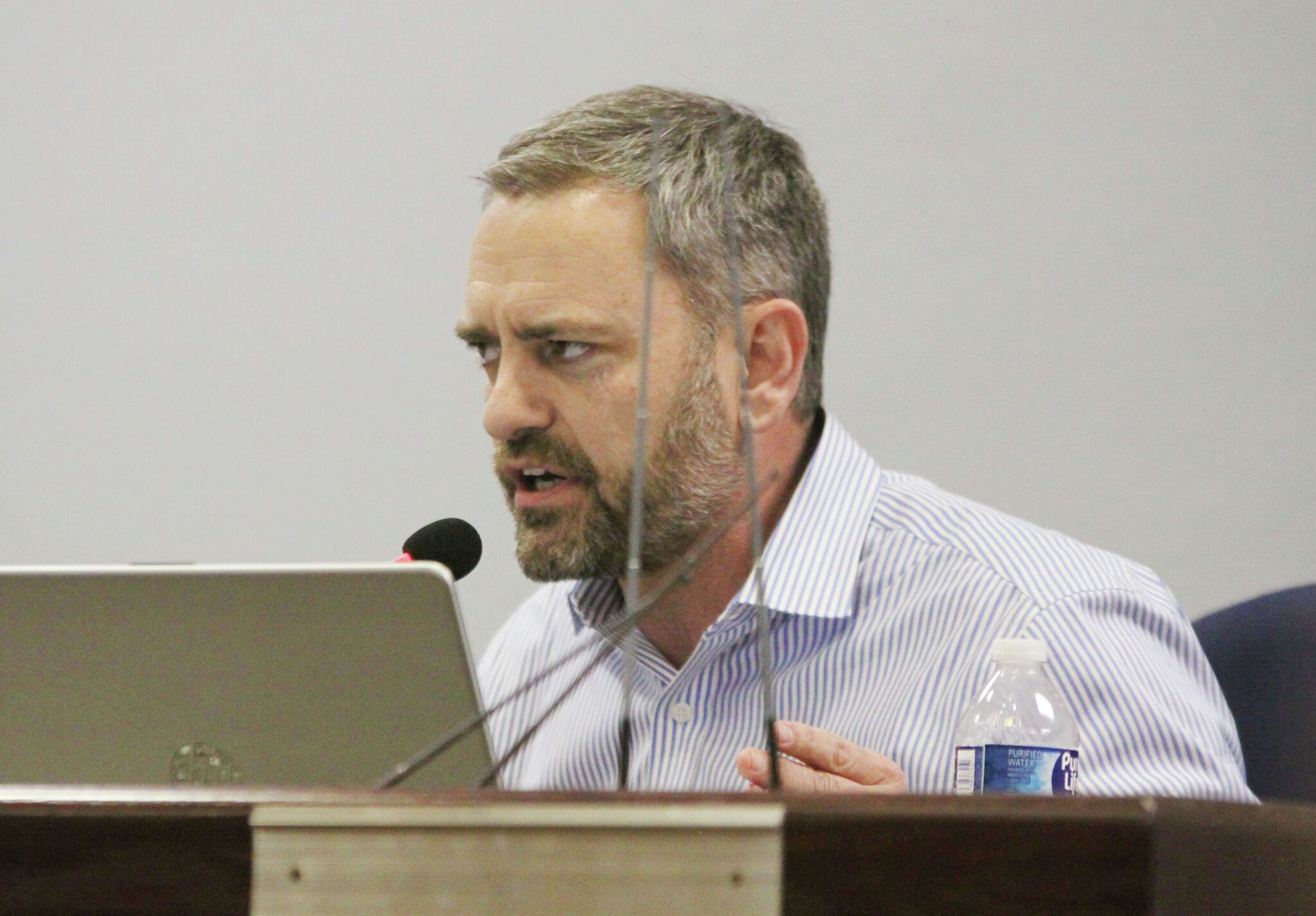 Wood River Council considers stricter special meeting rules