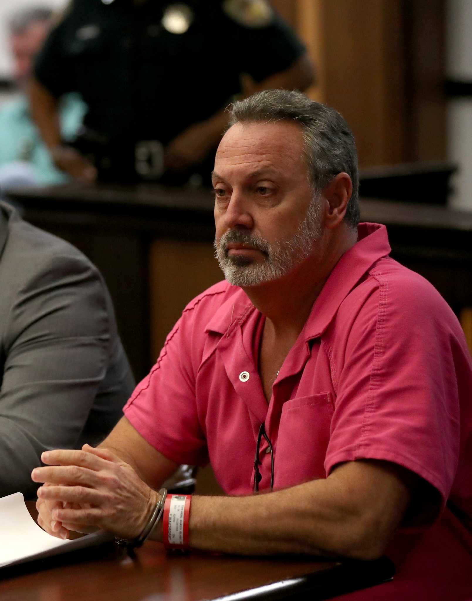 Former HPD supervisor accused of sexually assaulting child bonds out